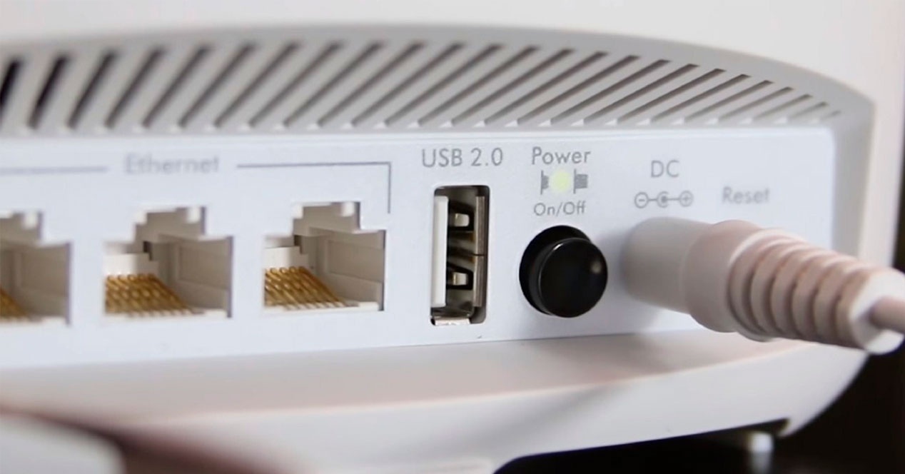 Esto es todo lo que puedes hacer con el puerto USB del router | SYSGURU