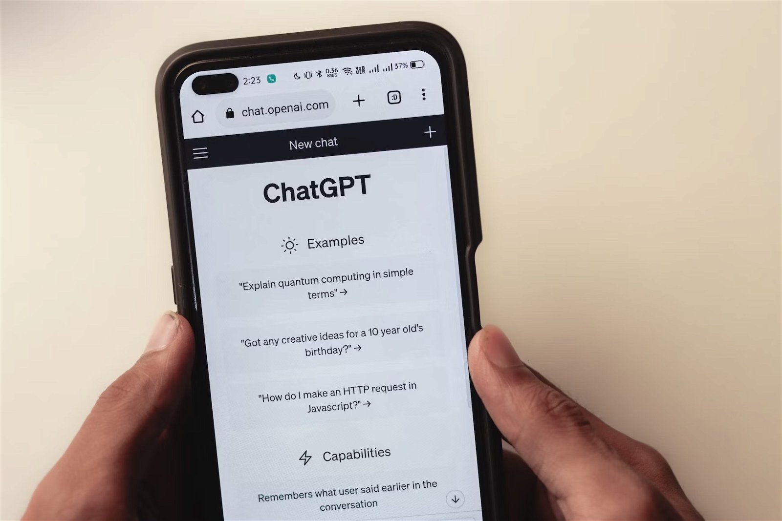 Cómo usar ChatGPT para traducir textos: guía completa y trucos | SYSGURU